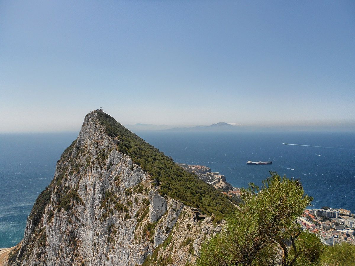 Gibraltar | Emplacement, description, carte, population, histoire et ...